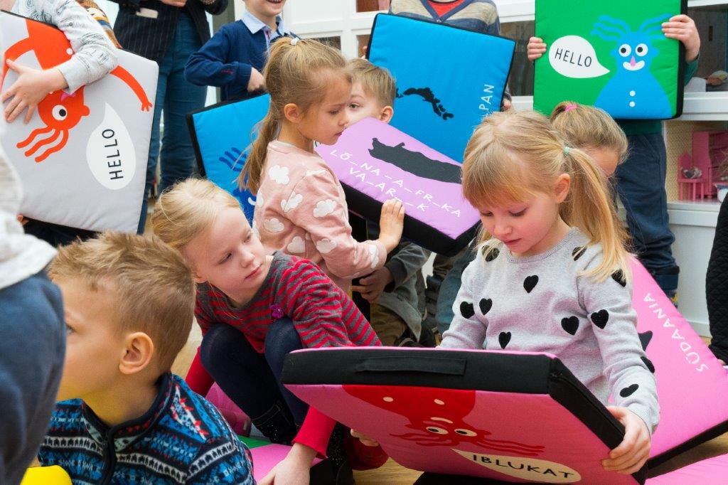 VALIME LASTE VABARIIGILE PRESIDENDI – Ajaloomuuseum